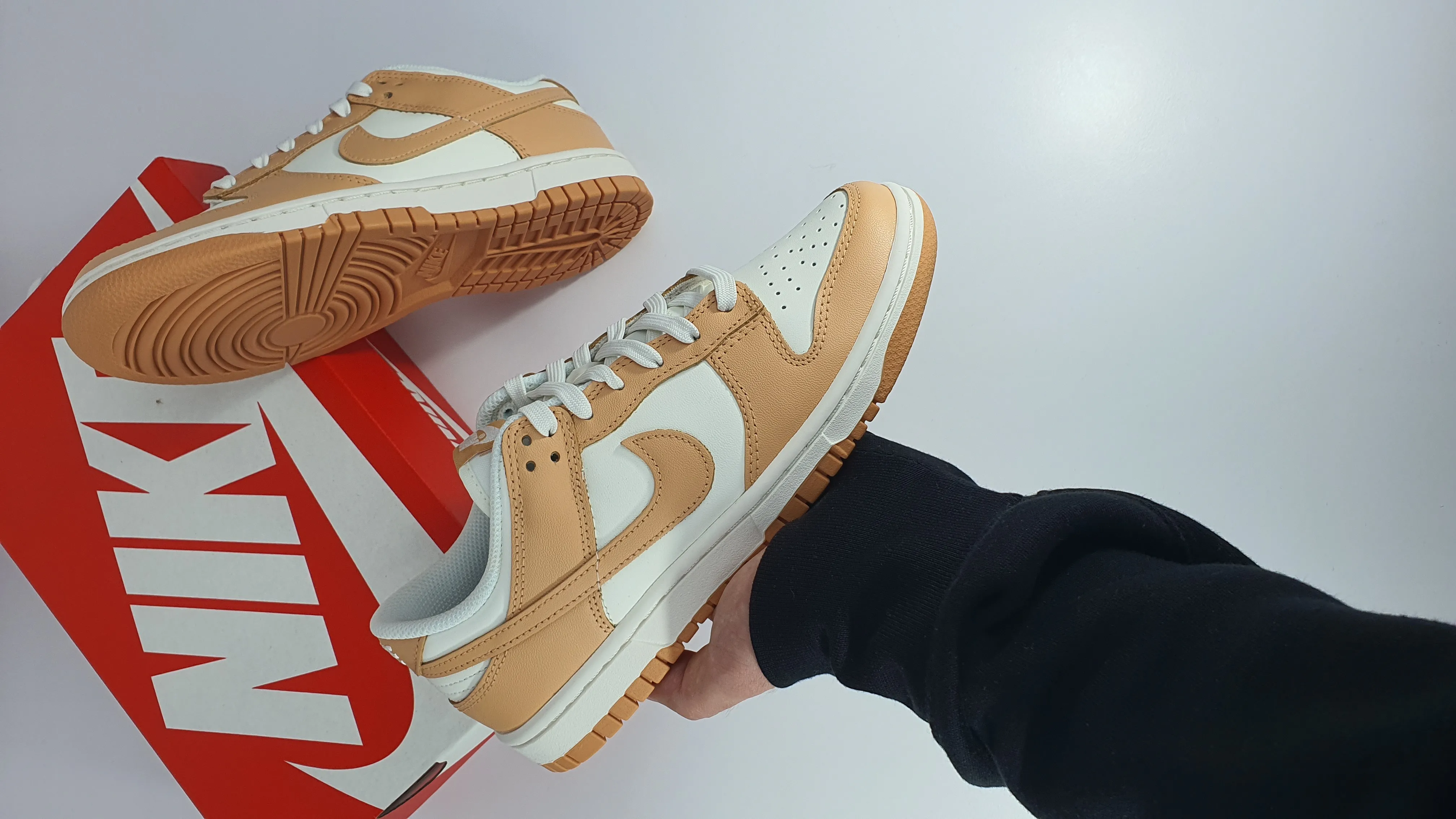 Nike Dunk Stencil Swoosh - HypedRo